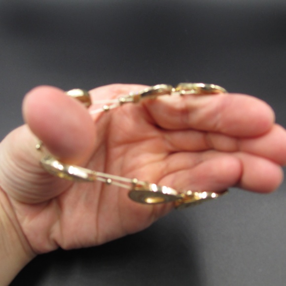 Jewelry | Vintage Cute Crystal Oval Shaped Bracelet | Poshmark